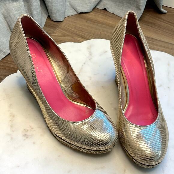 Lilly Pulitzer | Shoes | Lilly Pulitzer Resort Chic Wedge In Embossed ...
